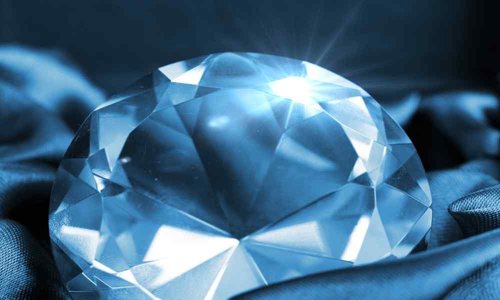 Tell If a Diamond Is Real : Know Best about real Diamonds - Buddy ...
